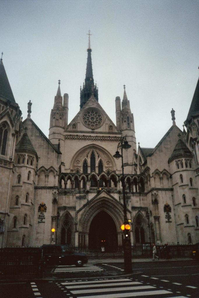 THE QUEEN’S BENCH GUIDE: 2021 EDITION : OUT TODAY – READ IT WHILE IT’S ...